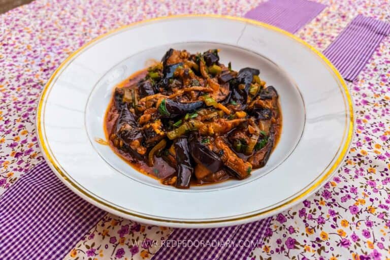 Traditional Georgian Food: 50 Dishes & Drinks You Can’t Miss