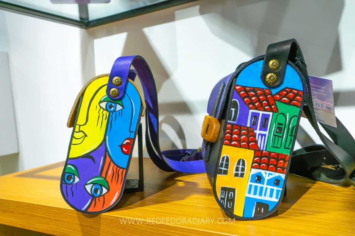 Cosmo - Authentic Georgian Bags & Accessories [Overview]